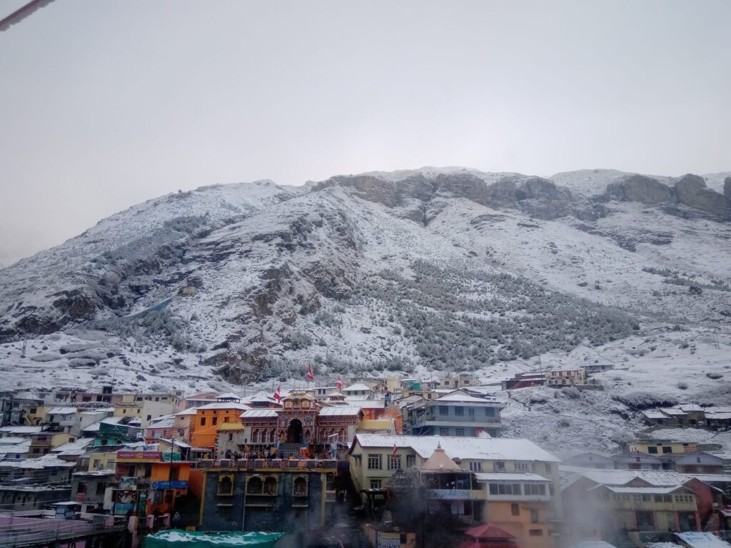 Snowfall in Badrinath - Badrinath Valley Covered in Snow